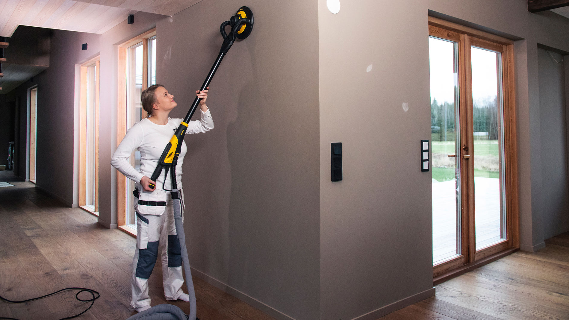 Mirka® LEROS Drywall Sander - Electric Ceiling & Wall Sander - Mirka