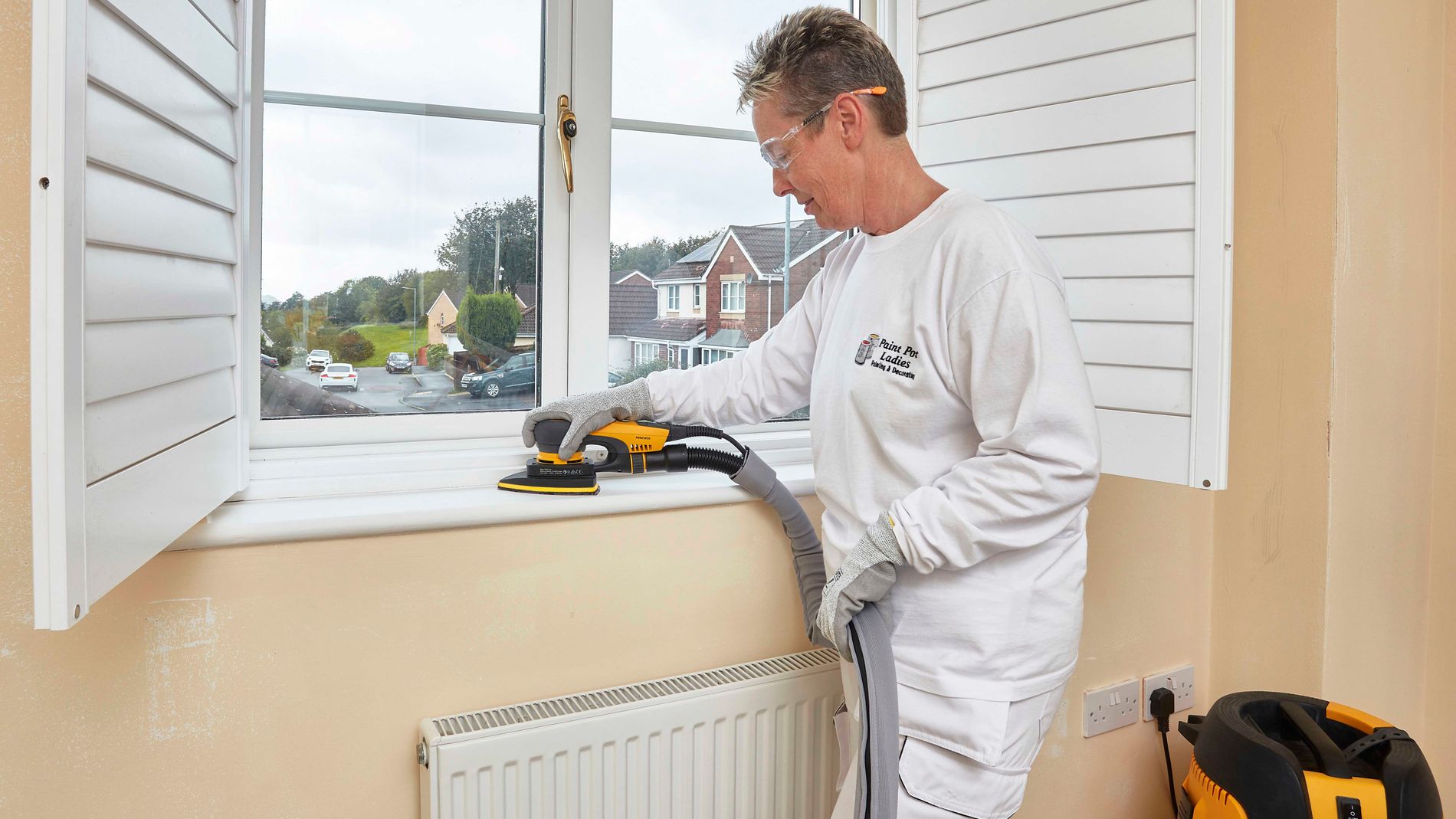 Window Restoration: How to Sand Window and Door Frames - Mirka