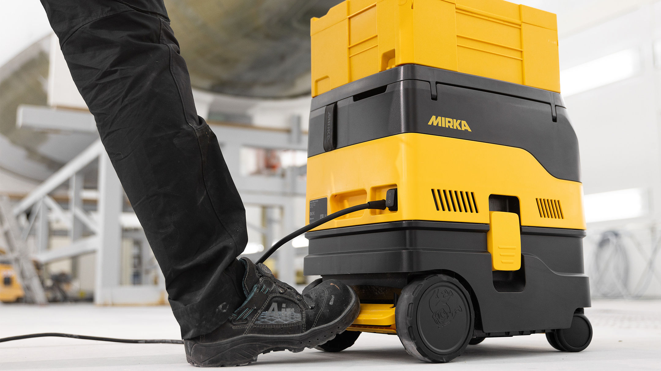 Mirka® DEXOS 1217 M AFC Dust Extractor – Compact, Ergonomic & Powerful ...