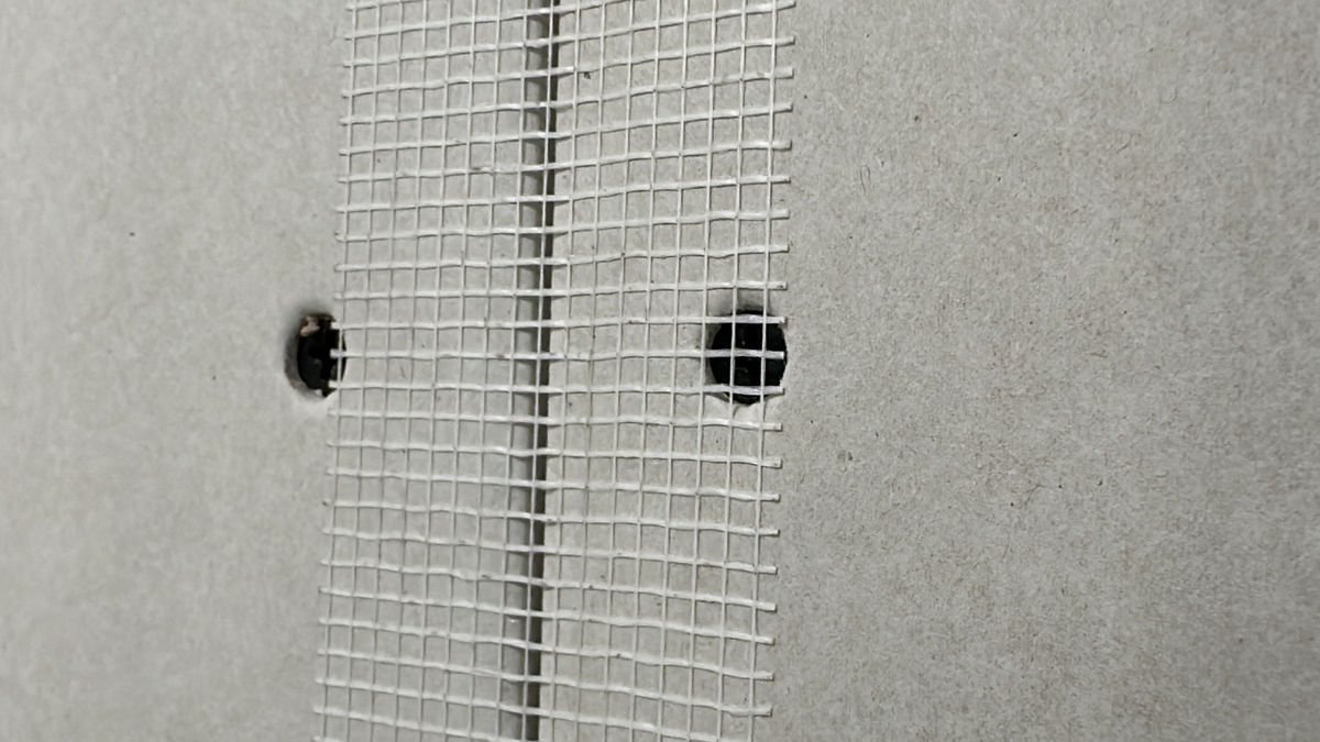 Roller Plaster on Tape Joints - Mirka