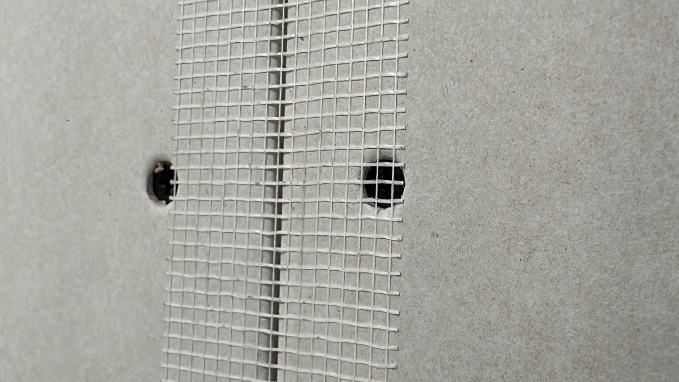 Roller Plaster on Tape Joints - Mirka